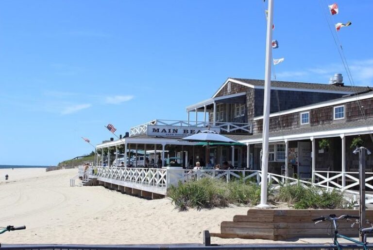 Guide To The Hamptons Best Beaches - The Long Island Local