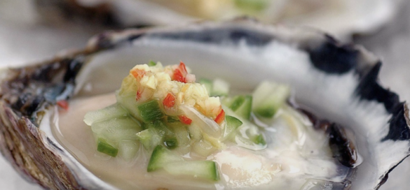 23 Long Island Oyster, Clam, and Shellfish Raw Bars - Long Island Local
